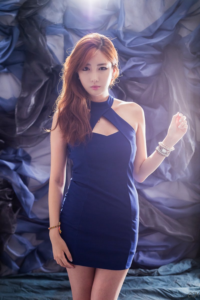Shin Se Ha - Sexy Blue Dress | Beautiful Korean Artists