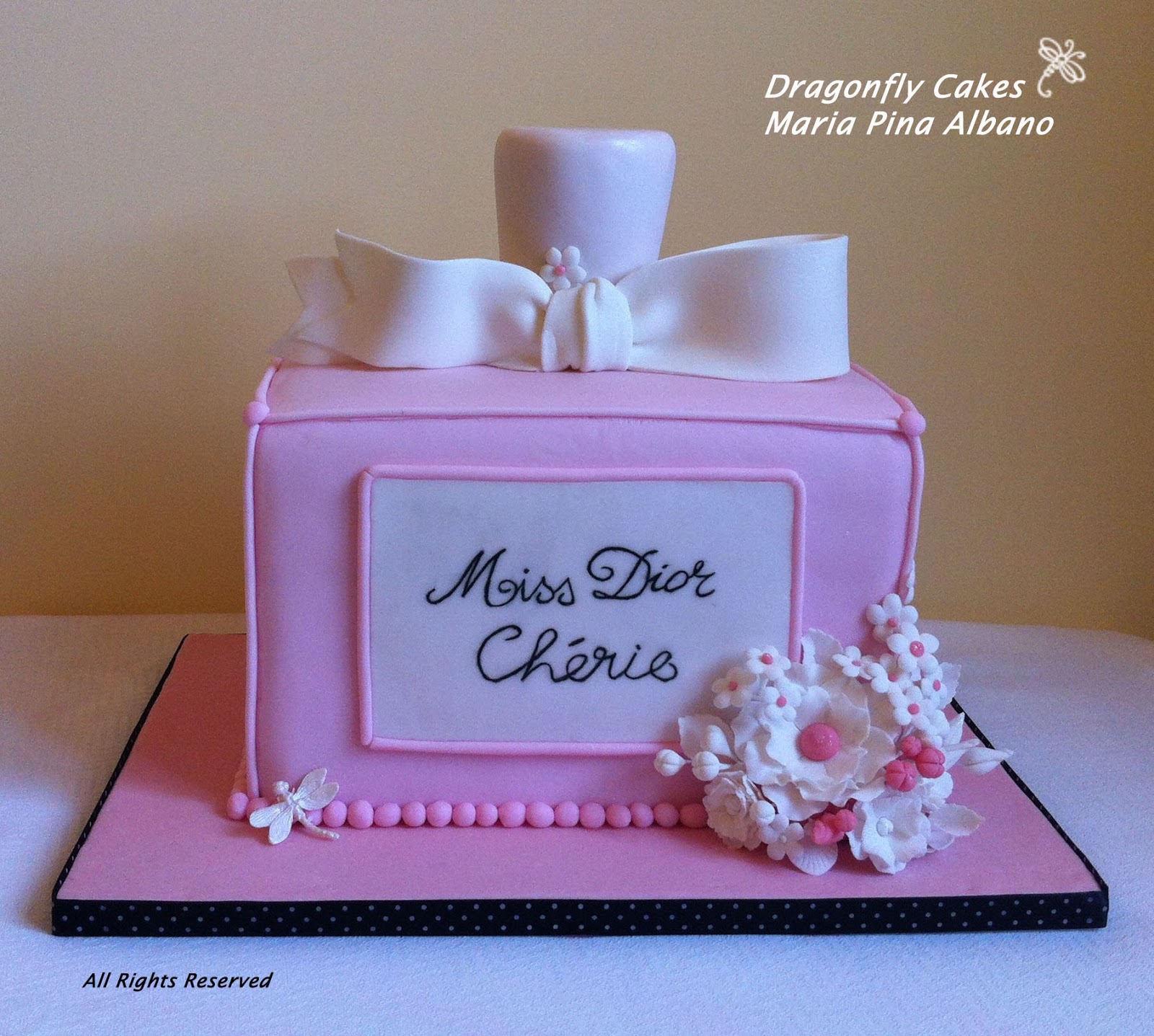 Dragonfly Cakes - Maria Pina Albano: Torta Miss Dior Chérie