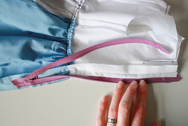 How to Insert a Lapped Zip... | Jennifer Lauren Handmade