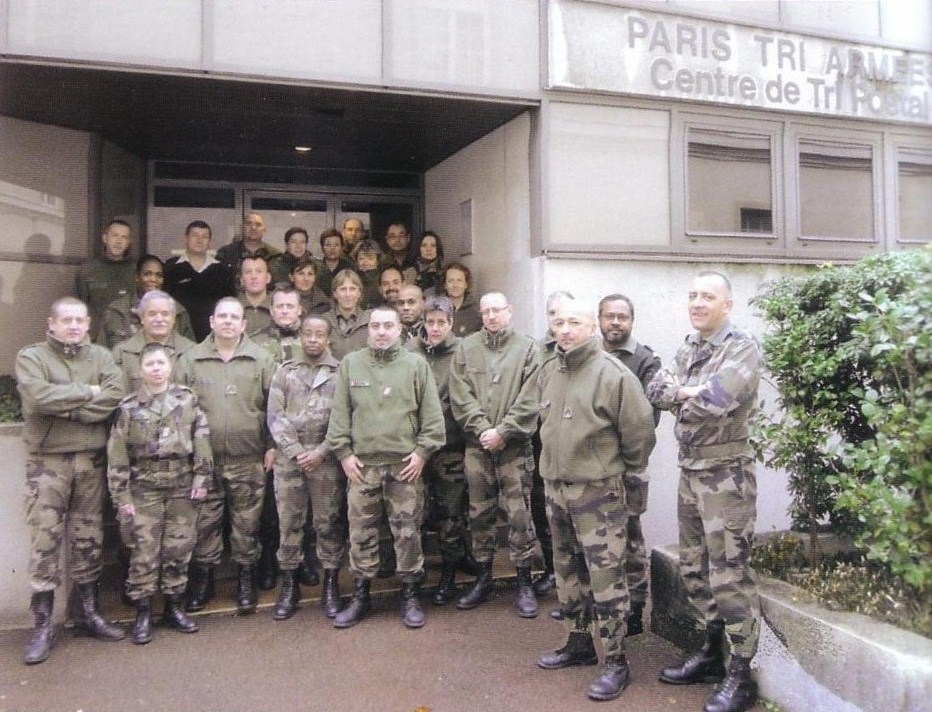 LA POSTE AUX ARMEES: La fermeture de "Paris Tri Interarmées"