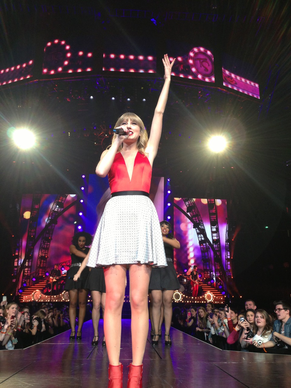 Fotos: Stay Stay Stay - RED Tour | Giras - El Rincón de Taylor | Todo ...
