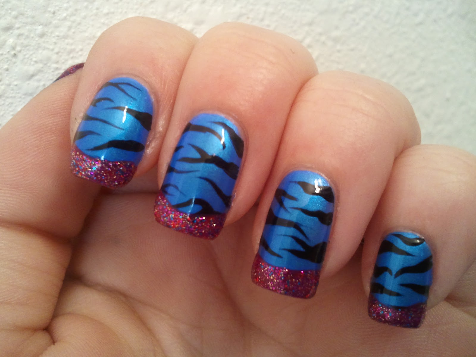 Wickless & Polished!: Tiger Striped Pink Tips