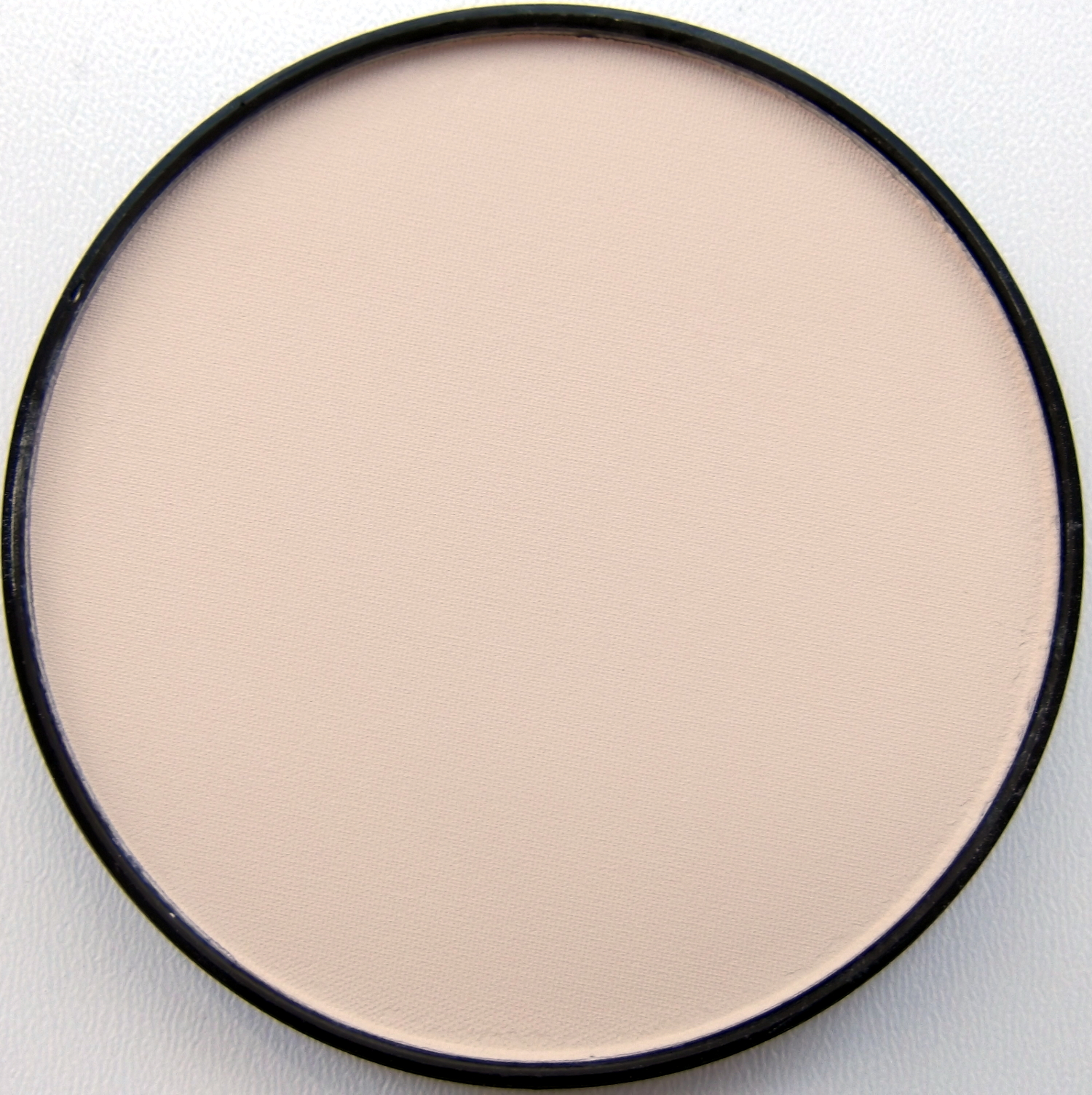 MAYBELLINE NEW YORK New Matte Maker Mattifying Powder.Review Swatches ...