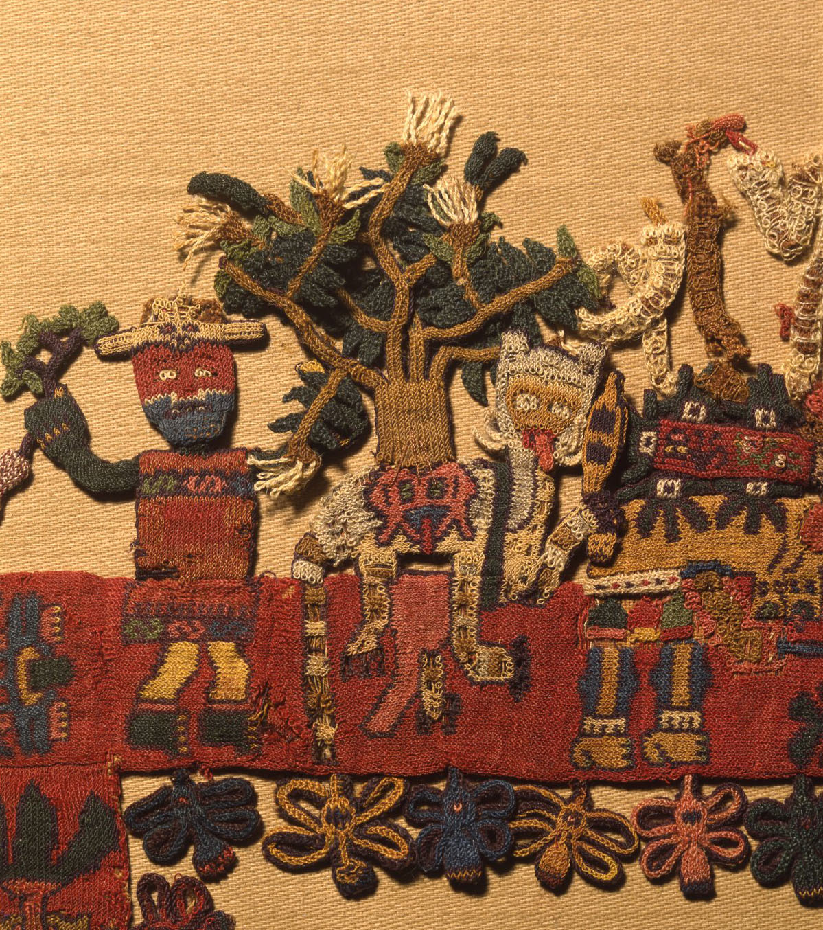 Unraveling Threads: Paracas Necropolis and the Paracas Mantle