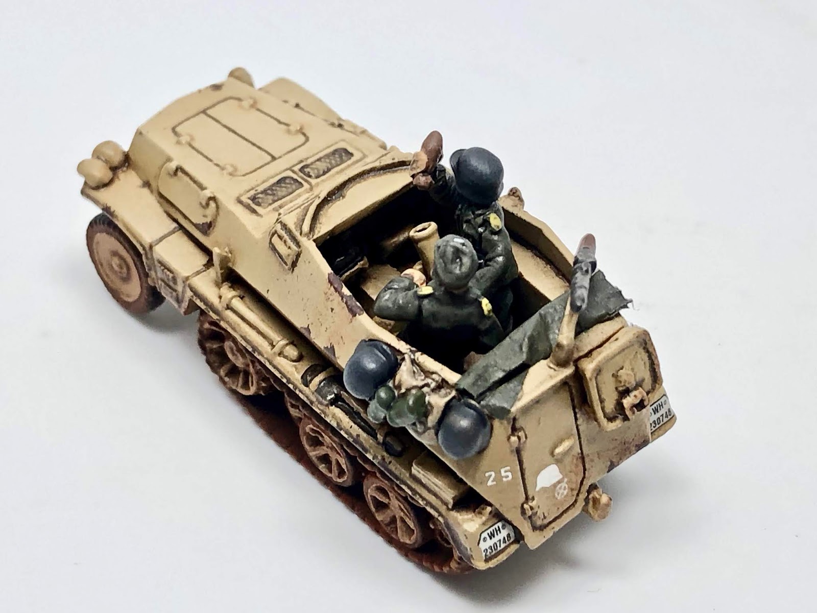 Flames of Nerd: Sd. Kfz. 250/7 8cm Mortars