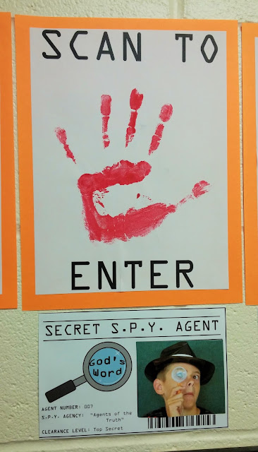The Classroom Game Nook: Create An "I SPY" Interactive Bulletin Board ...