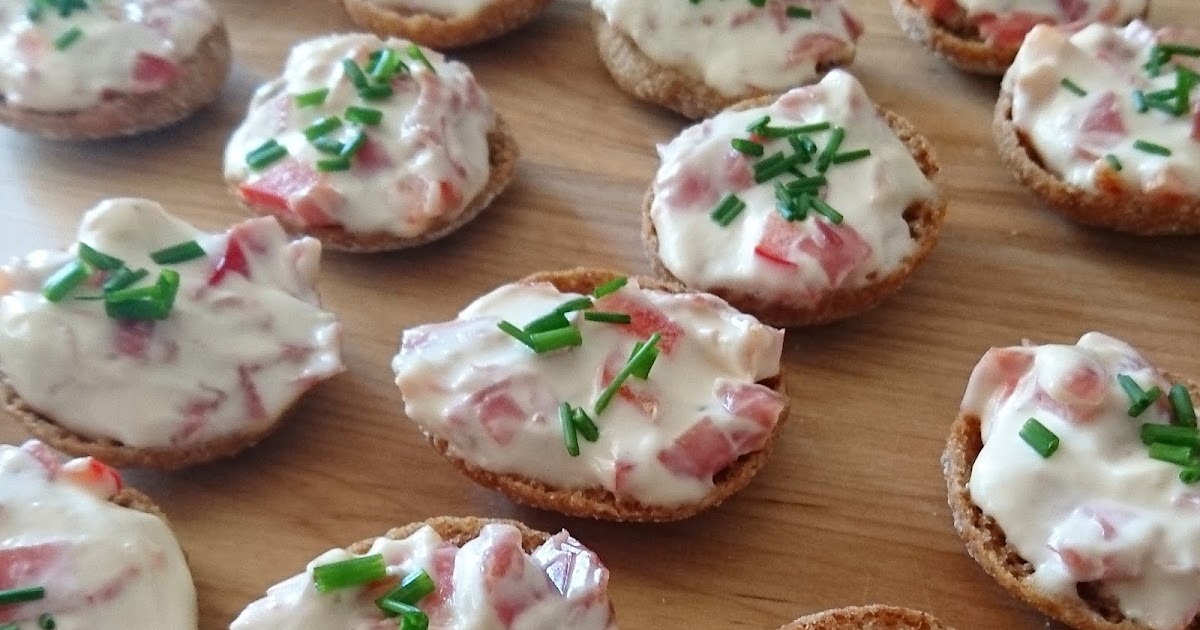 Made by Ankva: Ruisnapit meetvursti-piparjuuritäytteellä