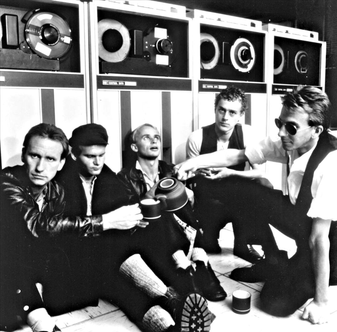 T.U.B.E.: Men At Work - 1982-10-02 - San Diego, CA (FM/FLAC)