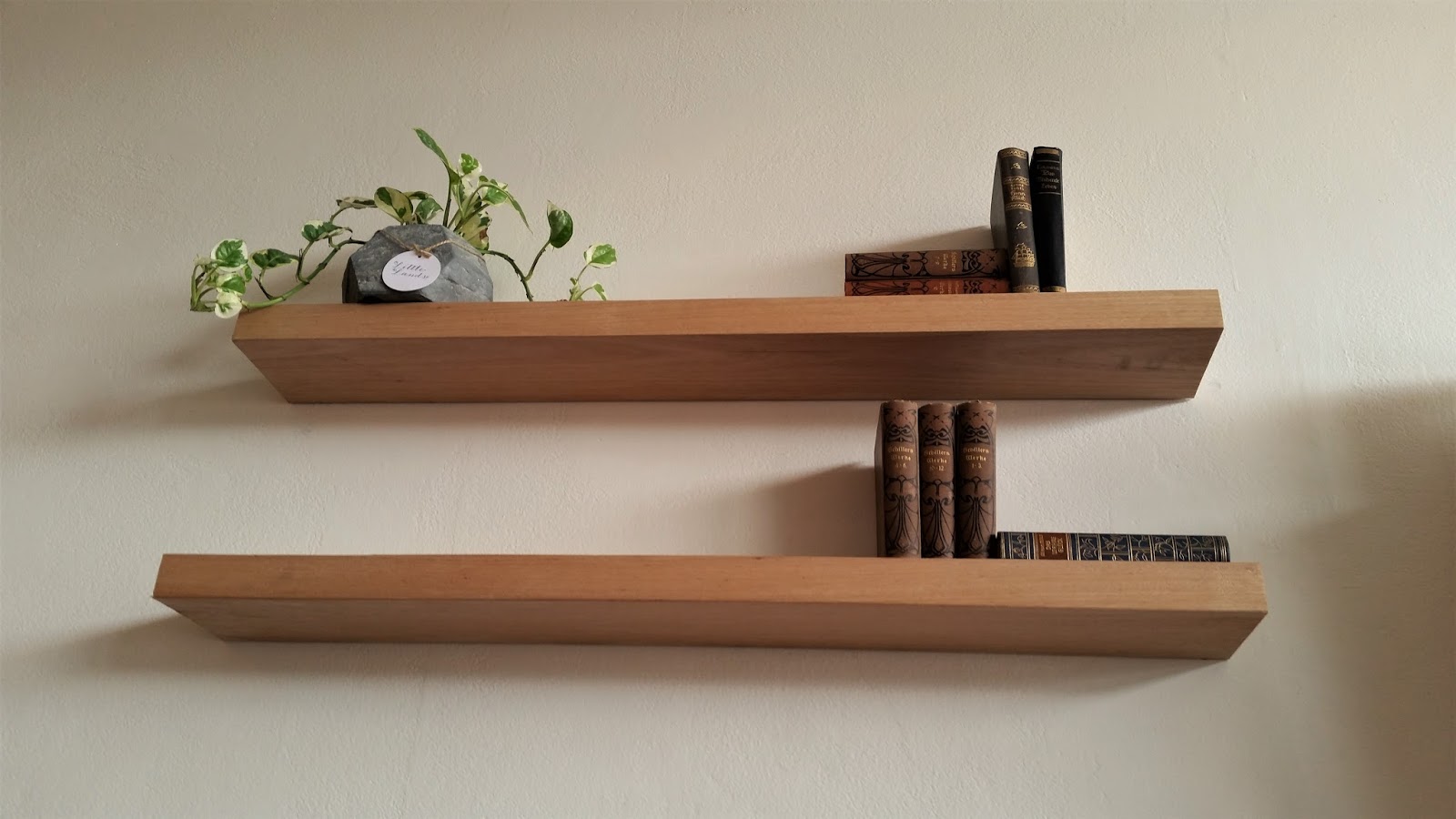 Mad Ram Cafe, Croydon