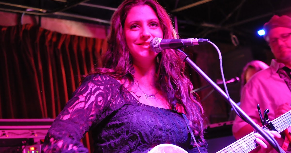 A CONNECTION WITH THE AUDIENCE