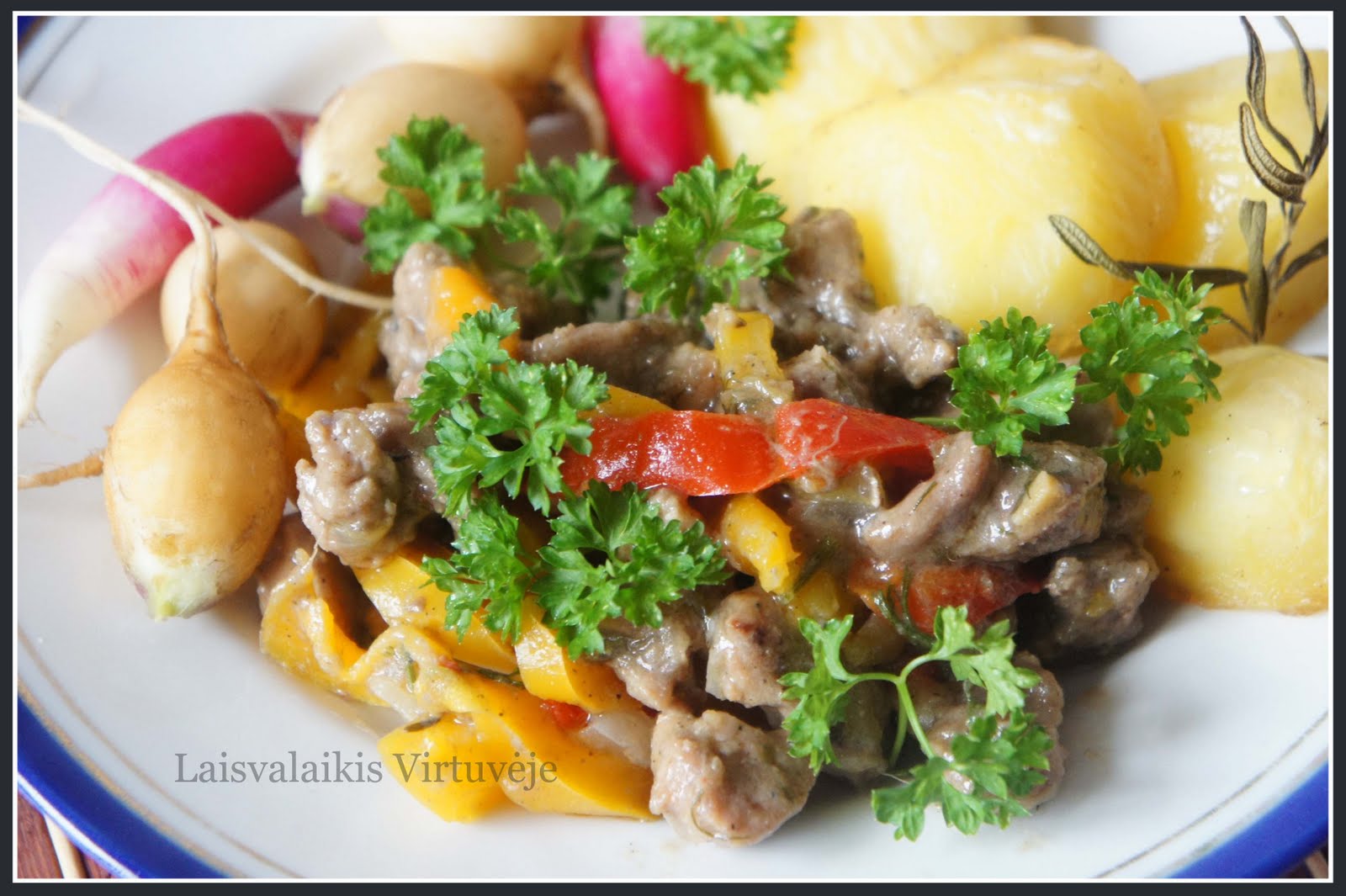 Laisvalaikis virtuvėje: Kiaulienos sprandinė rabarbarų marinate