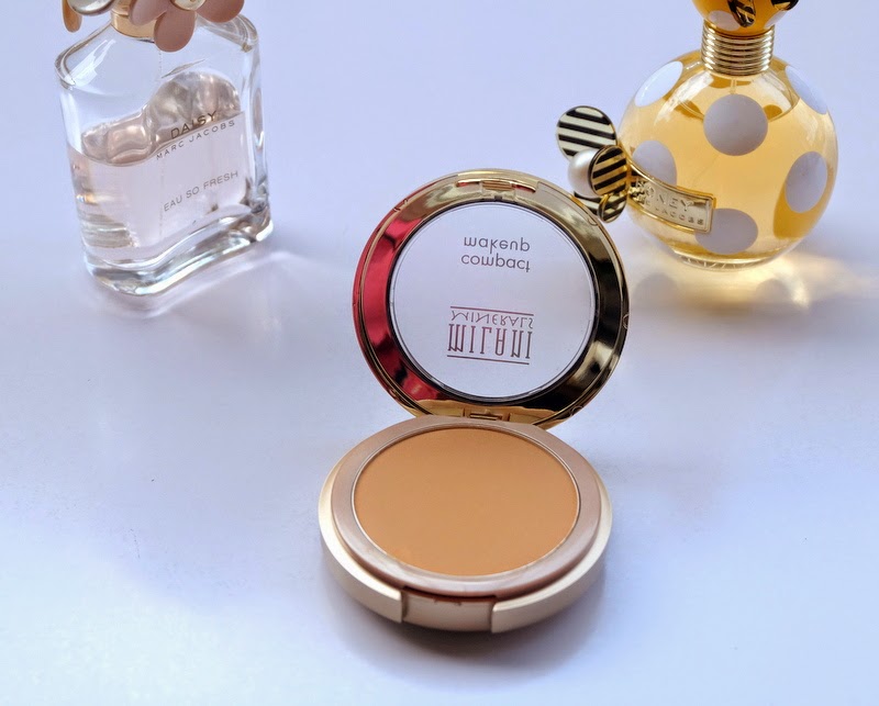 DAZZLE BEAUTIE : Review: MILANI COMPACT POWDER