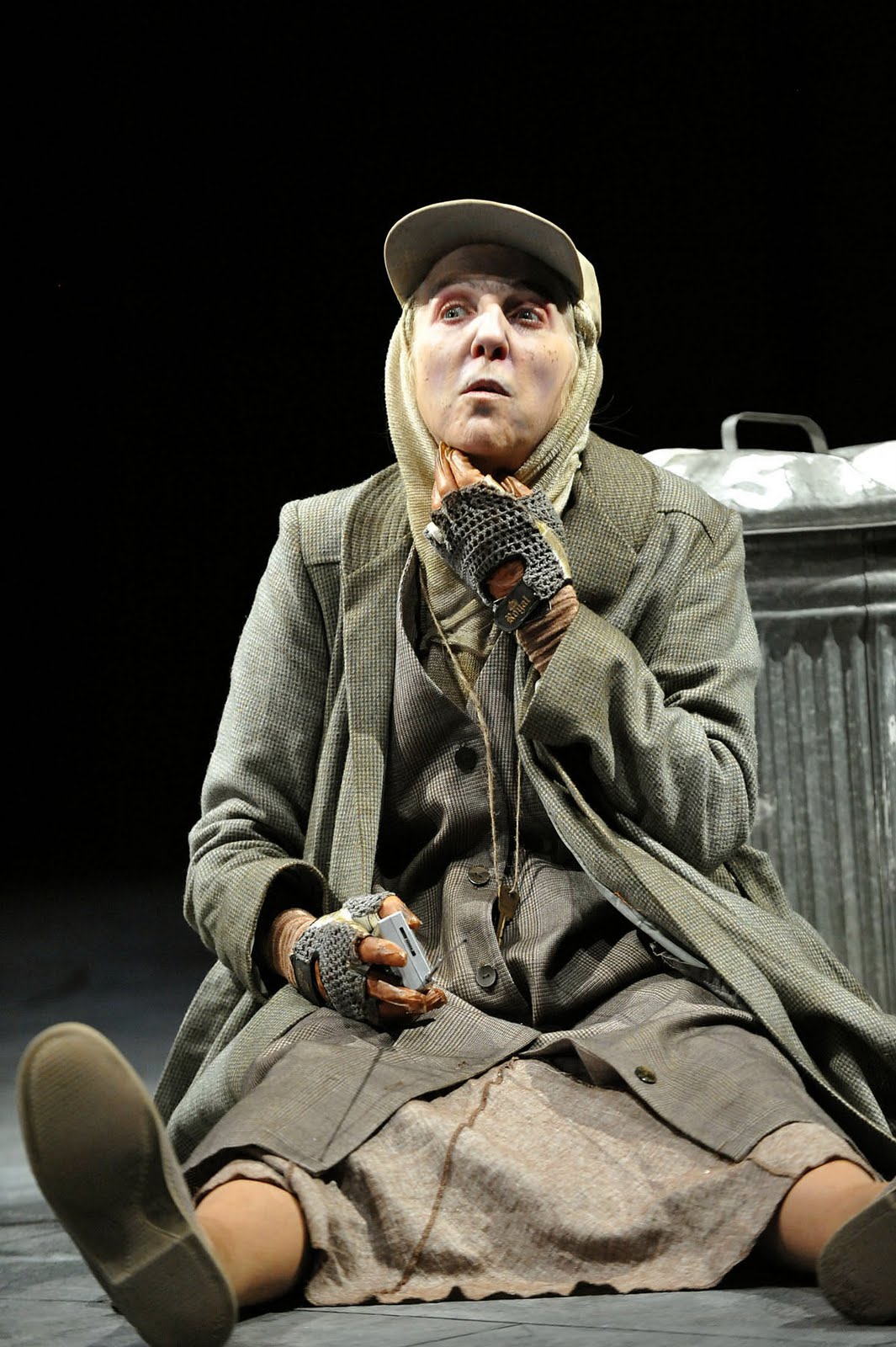 Yorkshire Gig Guide: The Lady in the Van by Alan Bennett @ Hull Truck ...