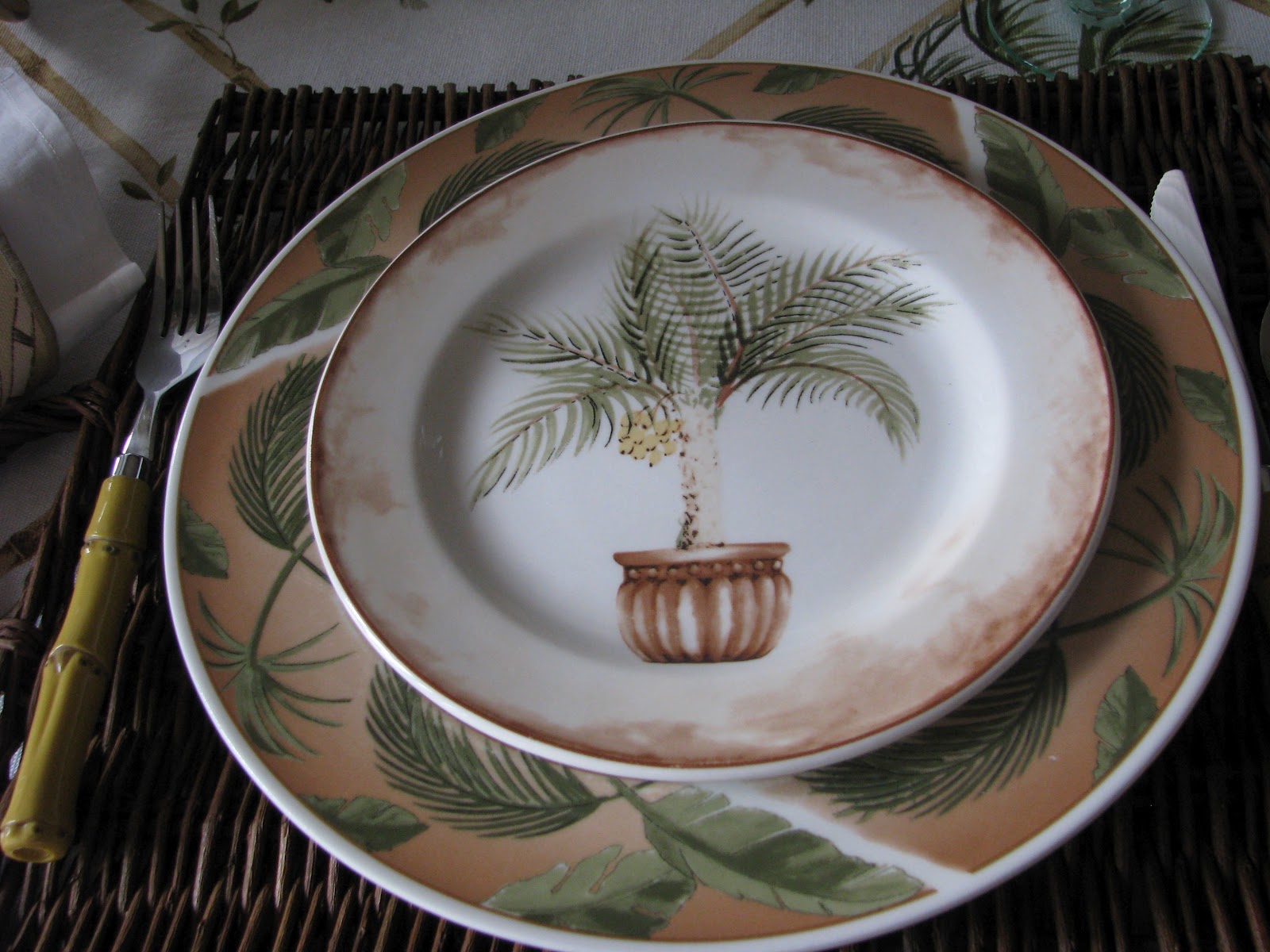 Designs by Pinky: ~~~ A Tropical Luncheon~~~