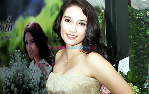 Foto Hot Artis Feby Febiola - Berita Dan Informasi Online