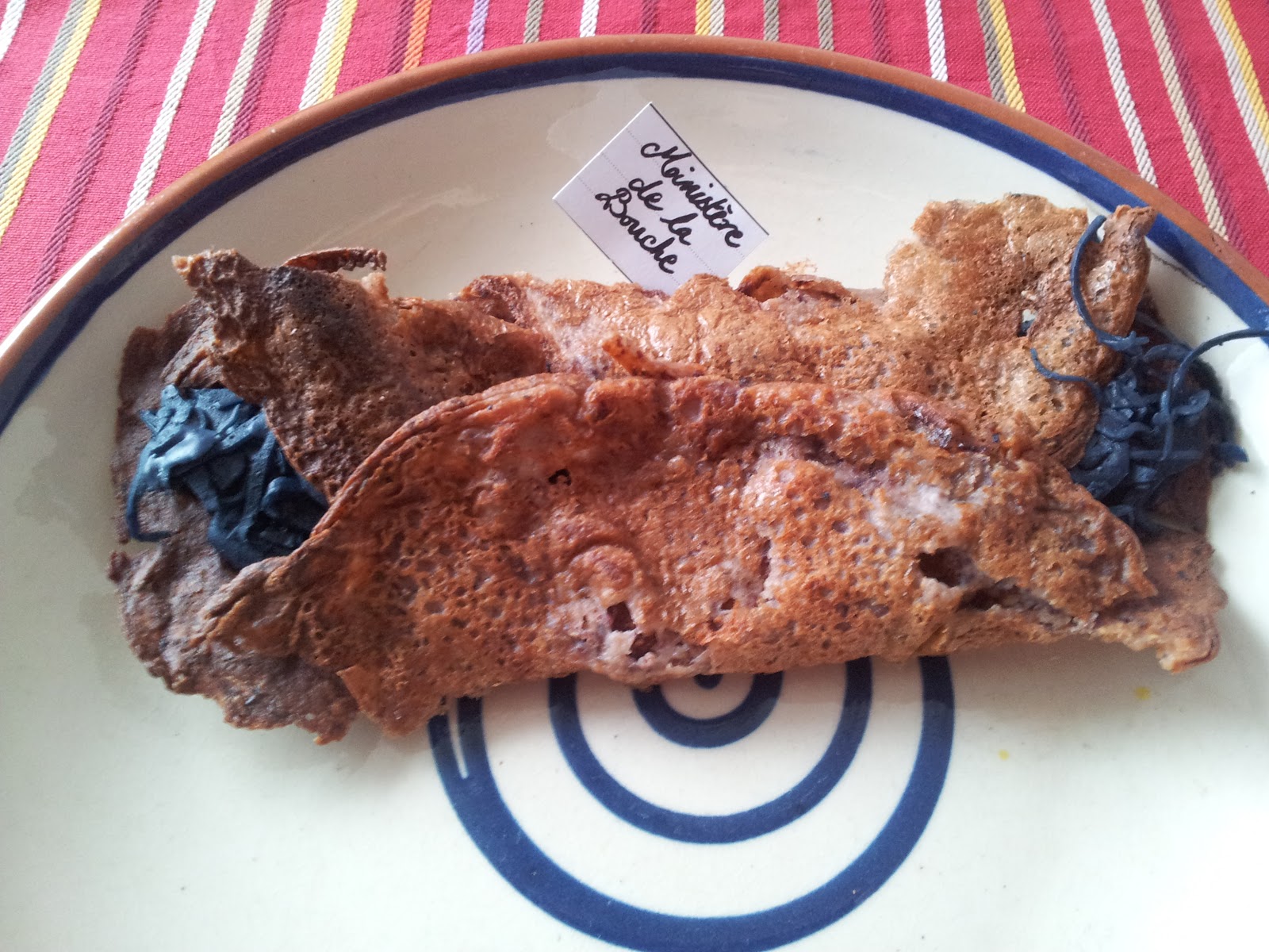 Ministère de la Bouche: Crêpes dentelles garnies de chou rouge à la ...