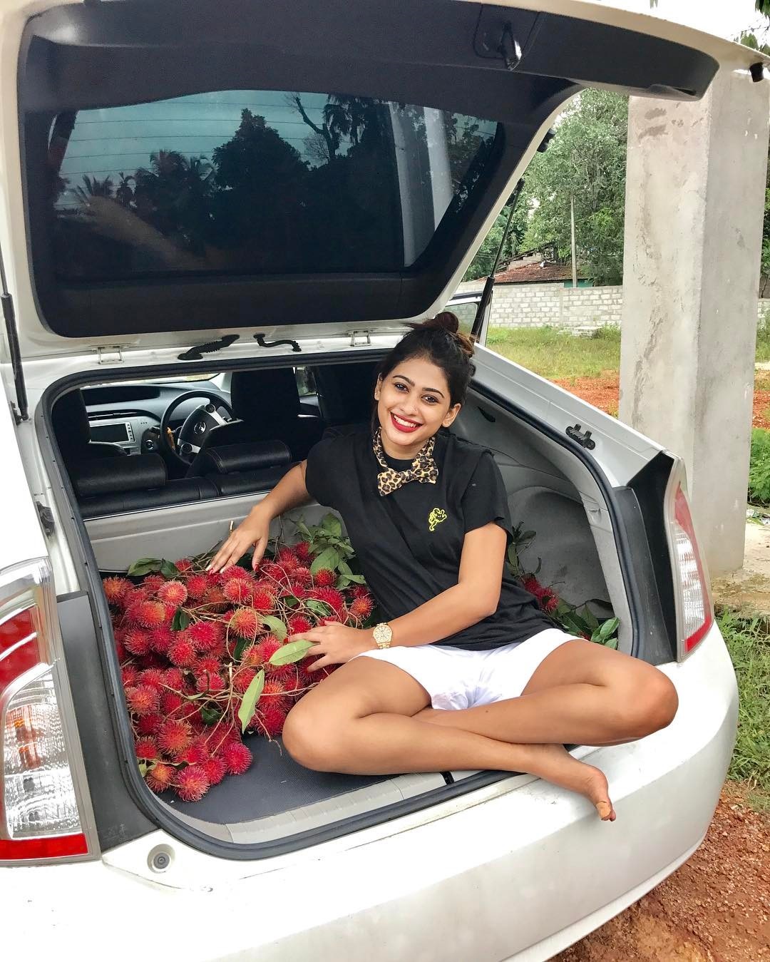 Sri lankan Model / Actress Piumi Hansamali Piyumi Photo Collection ...