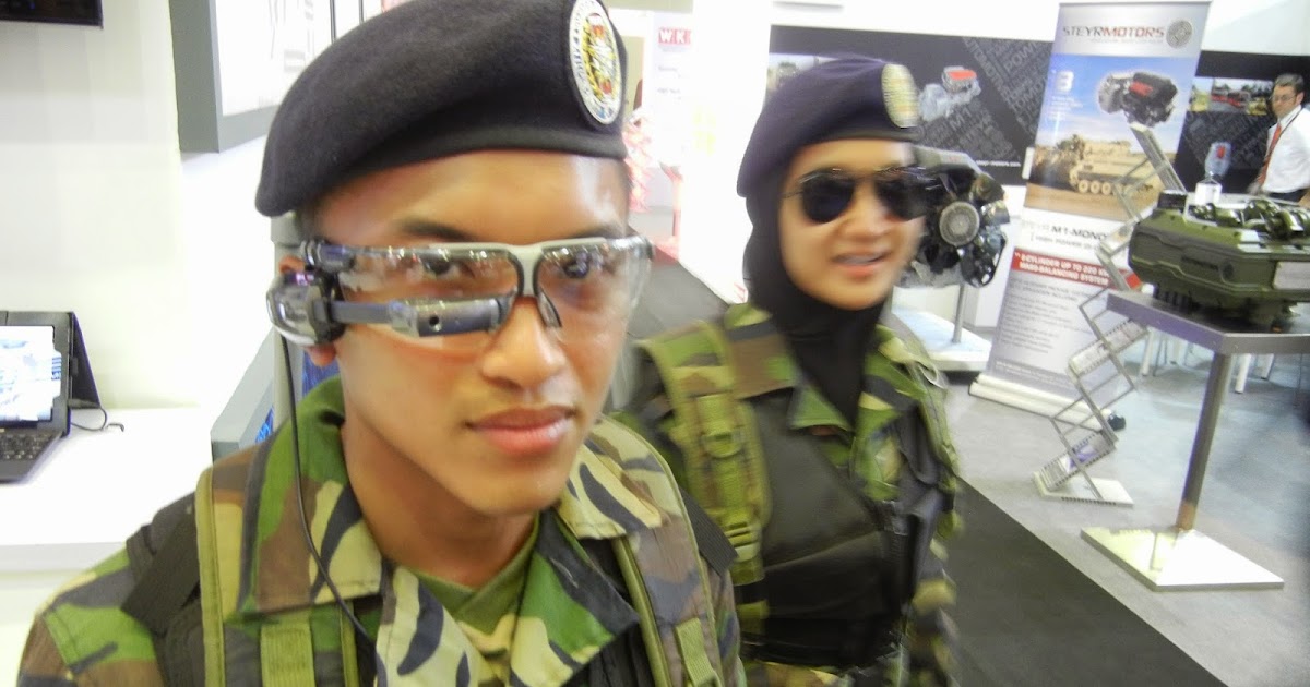 MILITARY TECHNOLOGY: DSA 2014: Photographic Recap of Day One