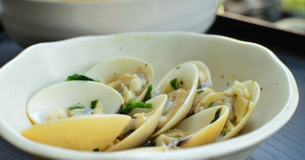 Elinluv's Tidbits Corner: Clams With Italian Parsley Garlic And White Wine