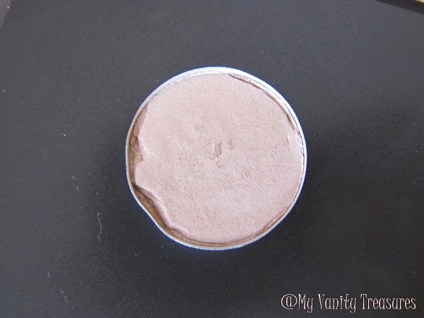 Highlight Your Eyes With MAC Shroom Eyeshadow: Review, Swatch & EOTD ...