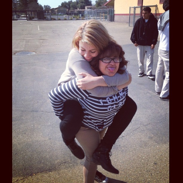 Strong Lift and Carry Photos and Videos - Strong Muscular Girls Lift ...