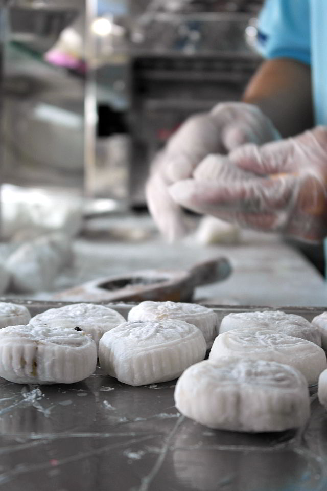 Purple Taste: Lek Lim Nonya Cake Confectionery @ Bedok North