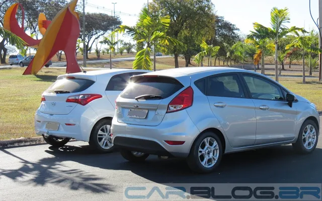 Ford Fiesta SE x Hyundai HB20 Premium automáticos: comparativo de custo ...