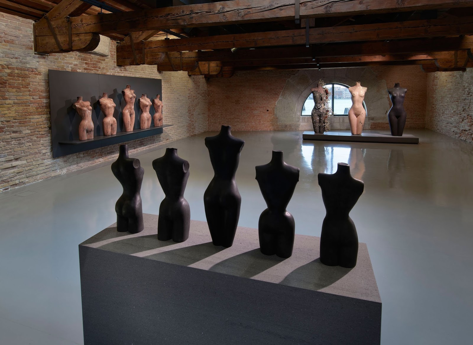Loveisspeed Treasures From The Wreck Of The Unbelievable Damien Hirsts Mythological