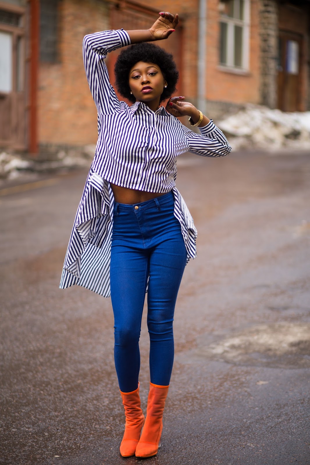 HOW TO LIGHT UP YOUR LOOK WITH ORANGE COLOR? - Melody Jacob