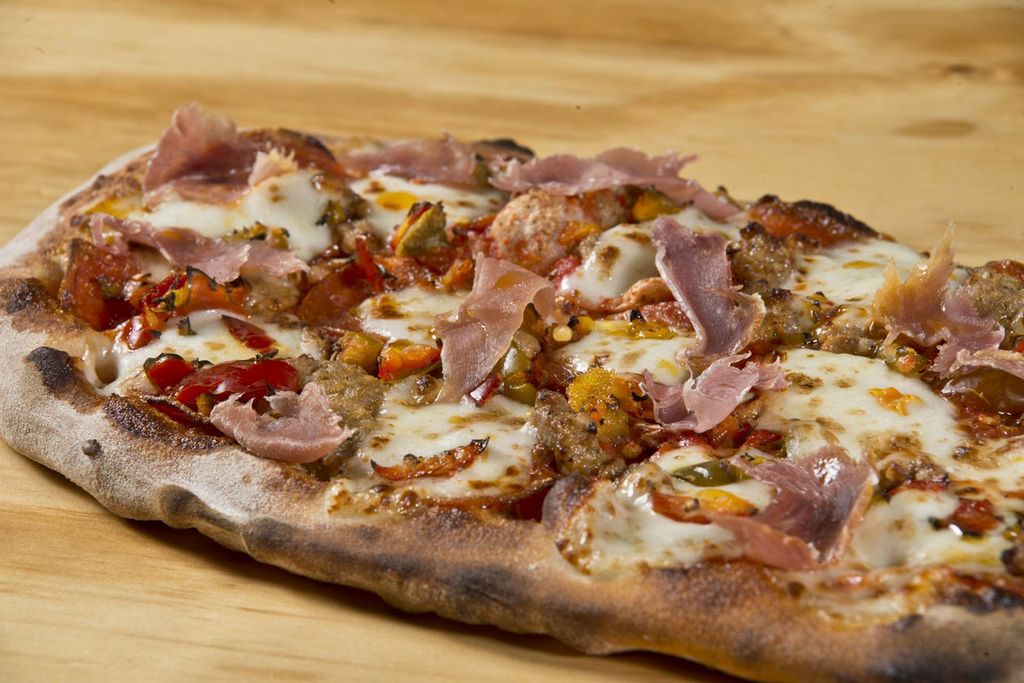 Custom Fuel Artisanal Pizza Concept Launches in DC - DC Outlook