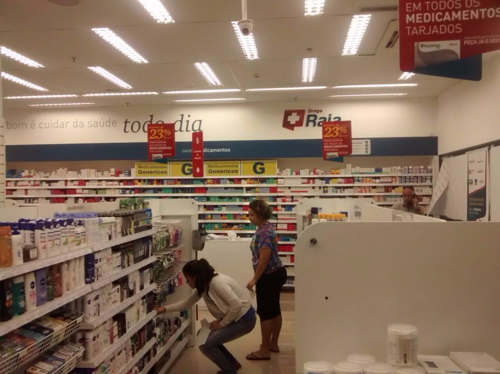 Shopping Bay Market inaugura operação Droga Raia - Shopping Center News