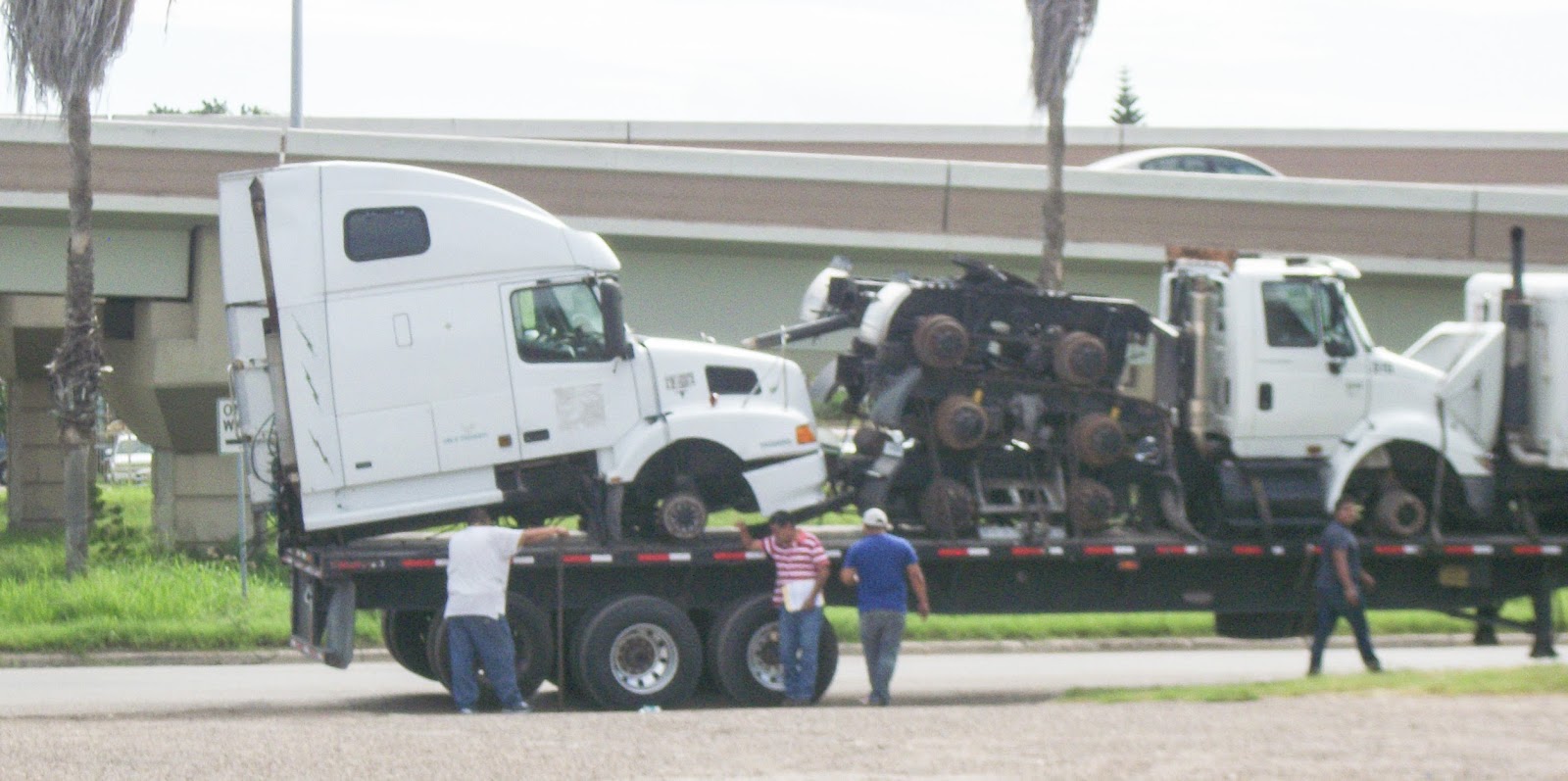 EL RRUN RRUN: AN ACCIDENT WAITING TO HAPPEN: TRANSMIGRANTES TRAVEL