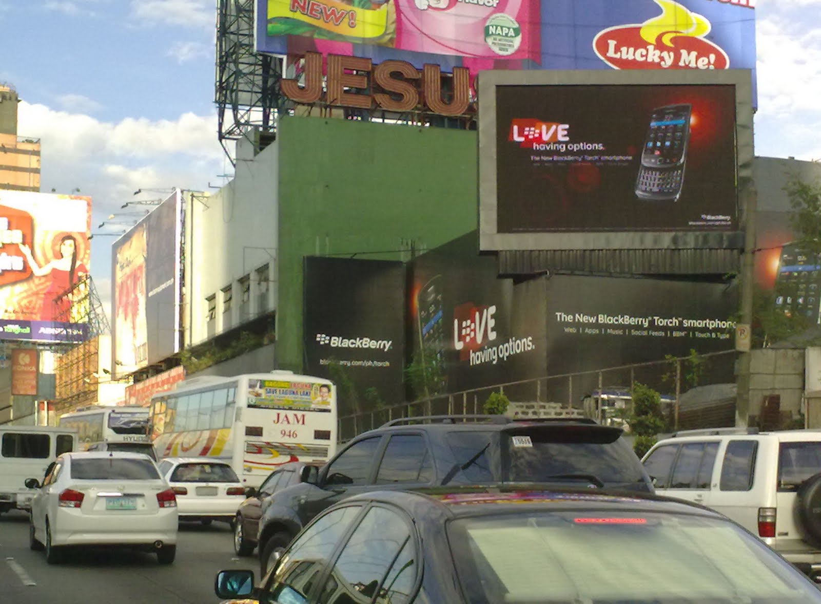 EDSA Guadalupe LED before Lucky Me Billboard