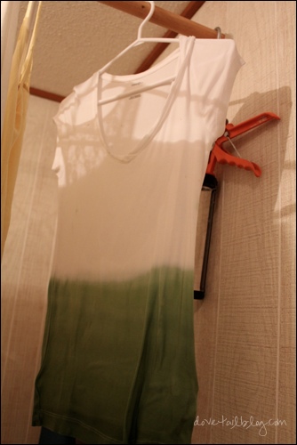 Tinting Faded Clothes {Frugal Fashion}