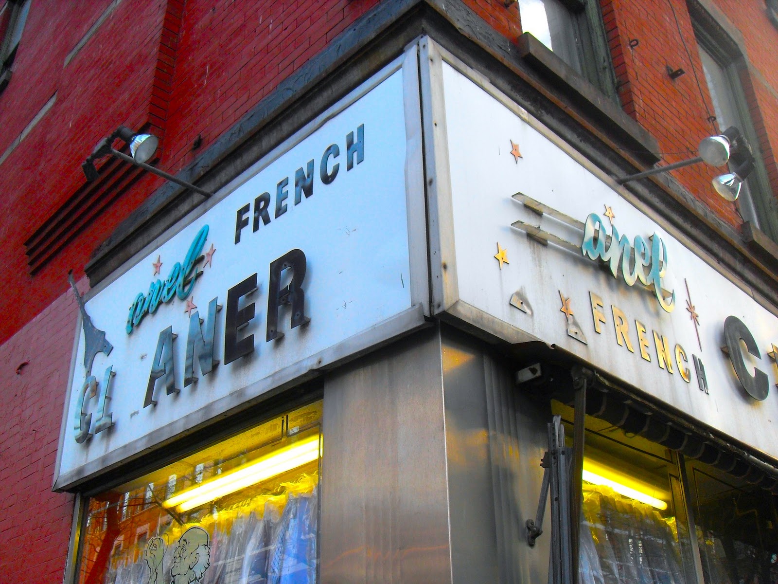 ART SKOOL DAMAGE : Christian Montone: NYC: Signs, Storefronts & Lights