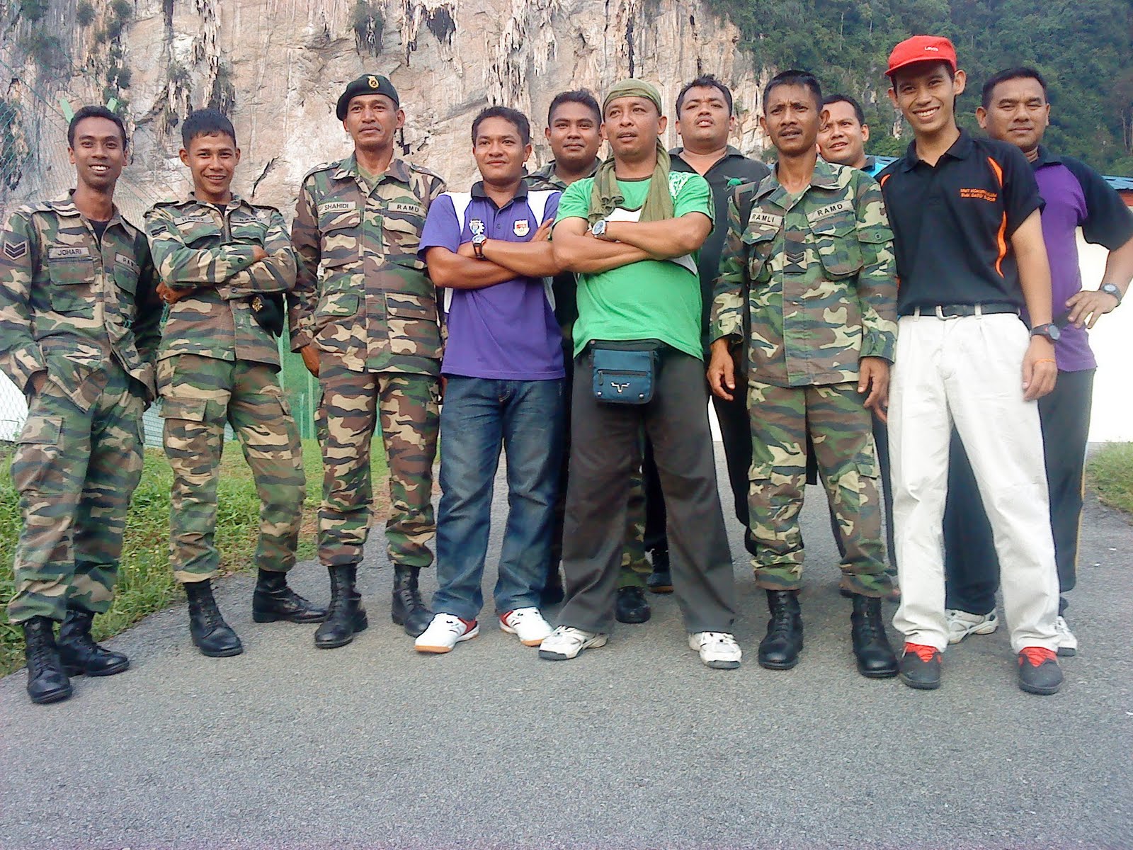 Gempur Wira! Gempur Wira! Gagah Setia