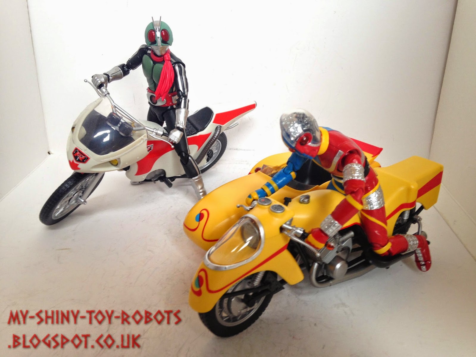 My Shiny Toy Robots: Toybox REVIEW: S.H. Figuarts Side Machine
