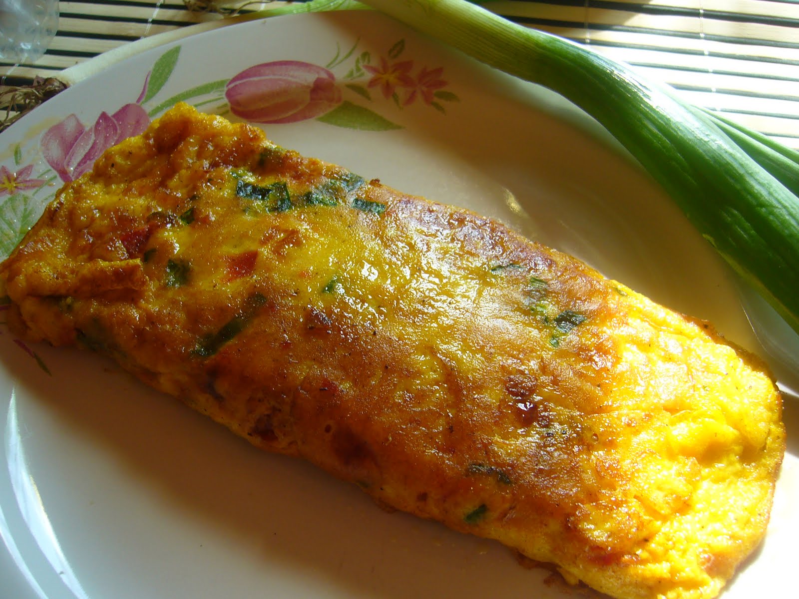 Adela Zilahi: Omleta cu ceapa verde si rosii