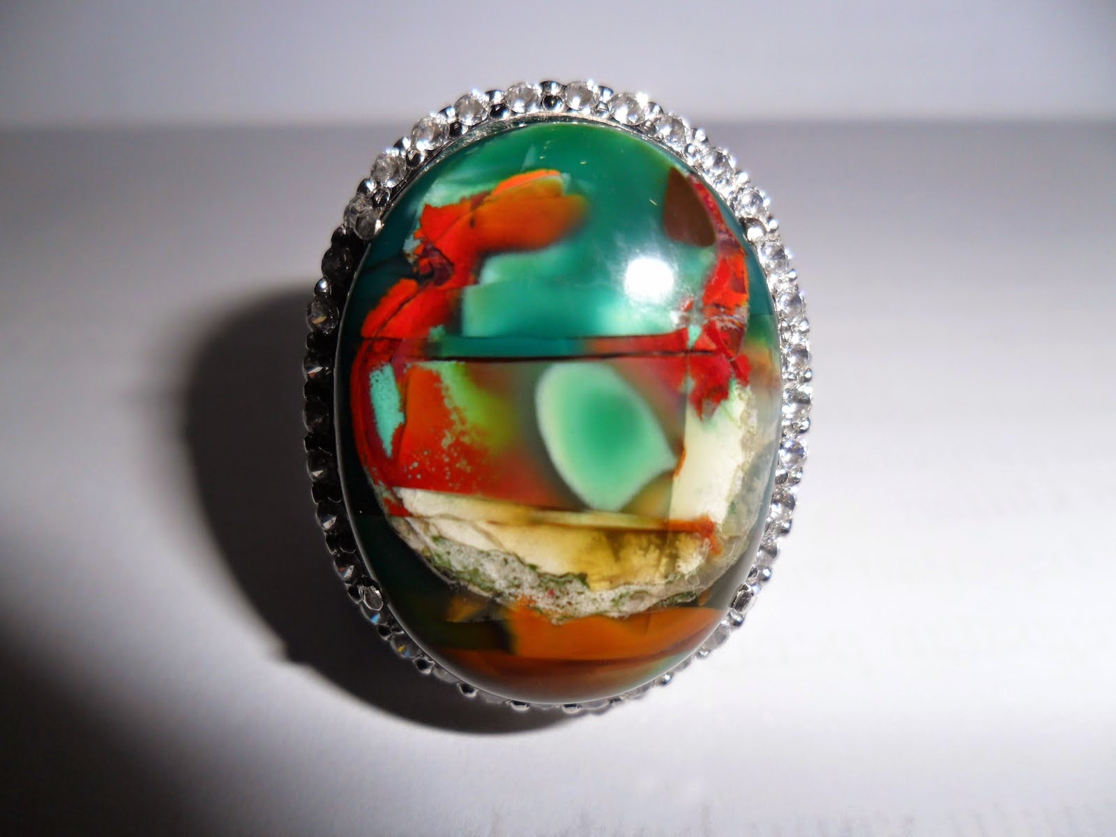 Fenomena Batu Akik Pancawarna - PUSAKA BATU AKIK