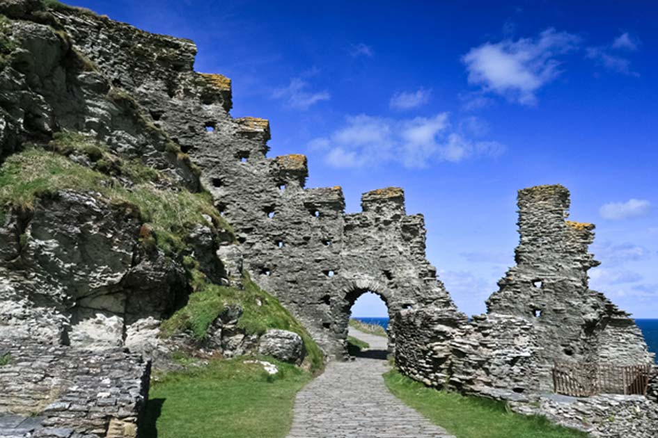 Mary Ann Bernal: Tintagel Castle and The Legendary Conception of King ...