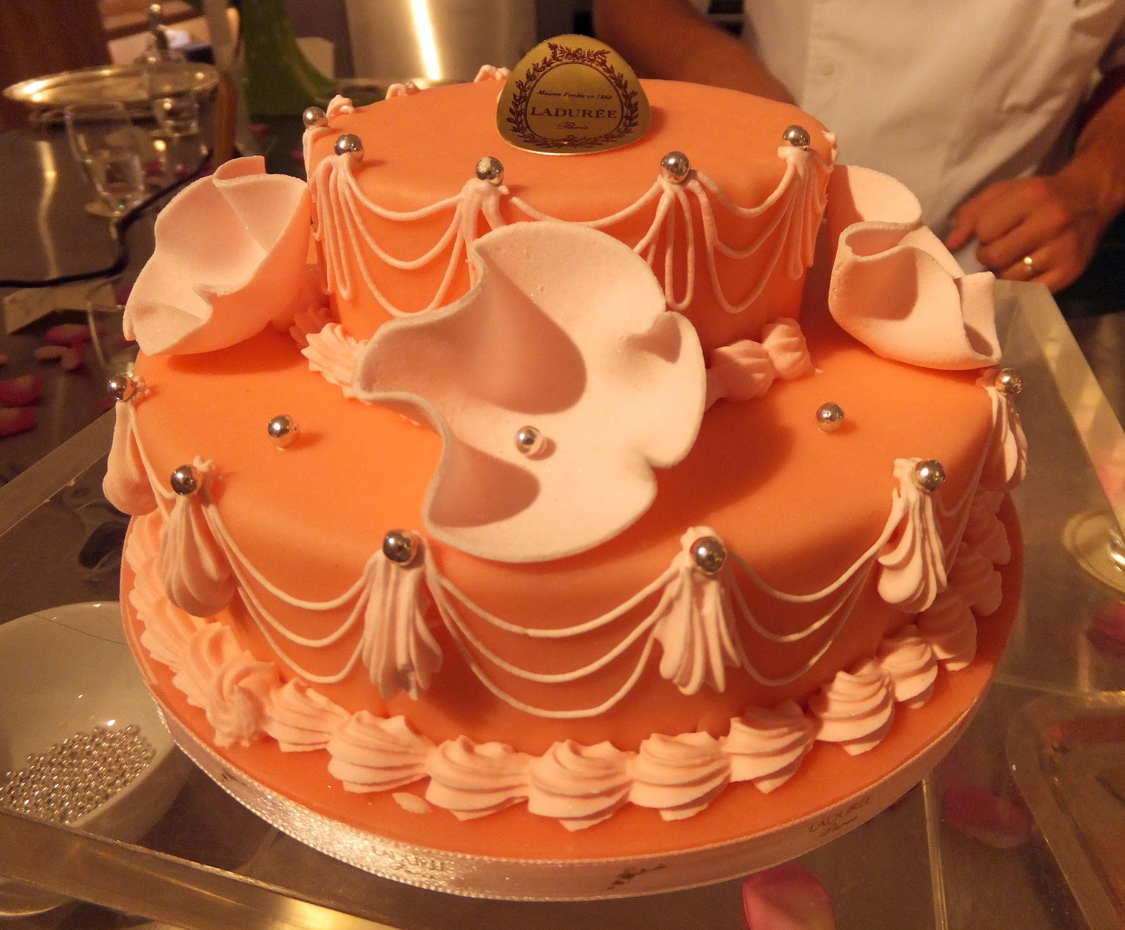 lauralovescakes...: Laduree Masterclass at Harrods