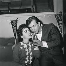 4d5 rpm: REMEMBERING ANNETTE