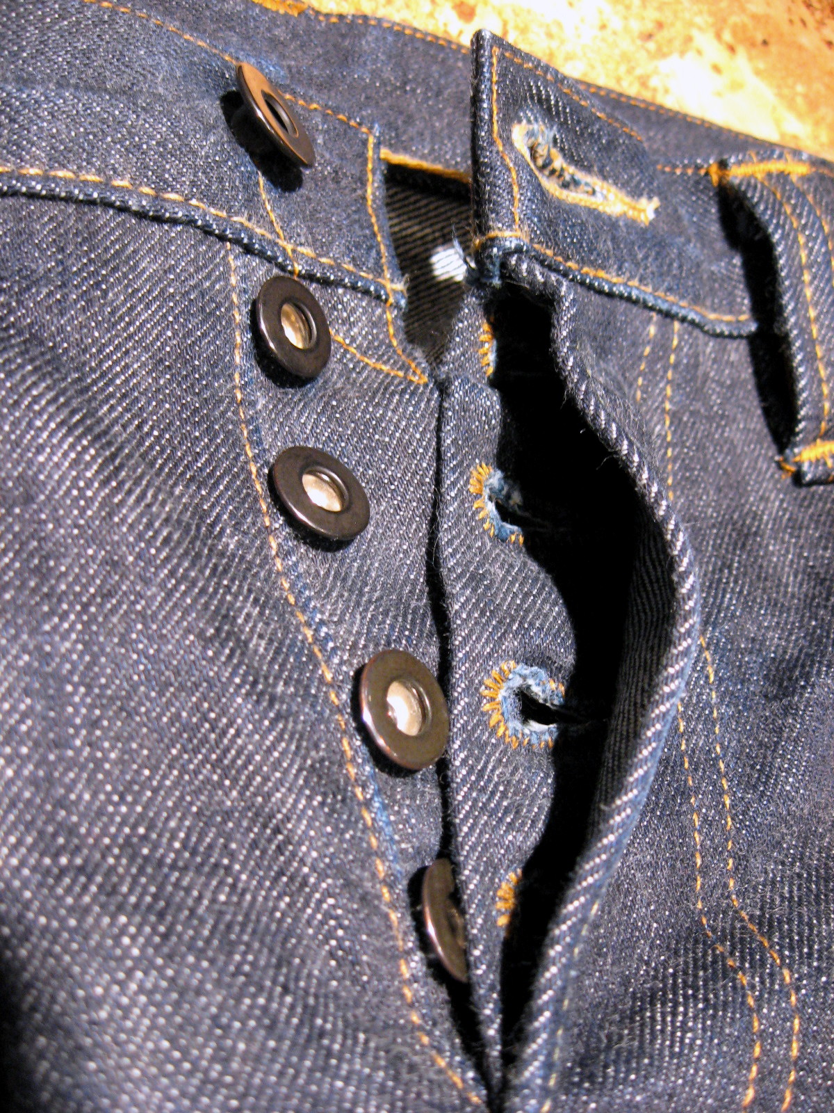 Enak Celana pake Resletting Zipper apa Resletting Kancing ? | KASKUS