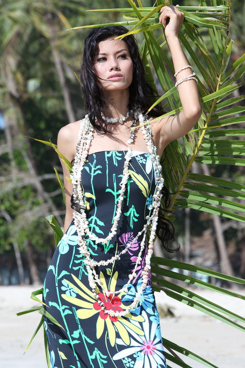 Myanmar Popular Singer and Model, Chan Chan on the Beach | Myanmar ...