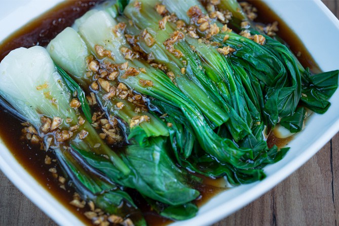 DE LUNARES Y NARANJAS: Tres recetas con pak choi