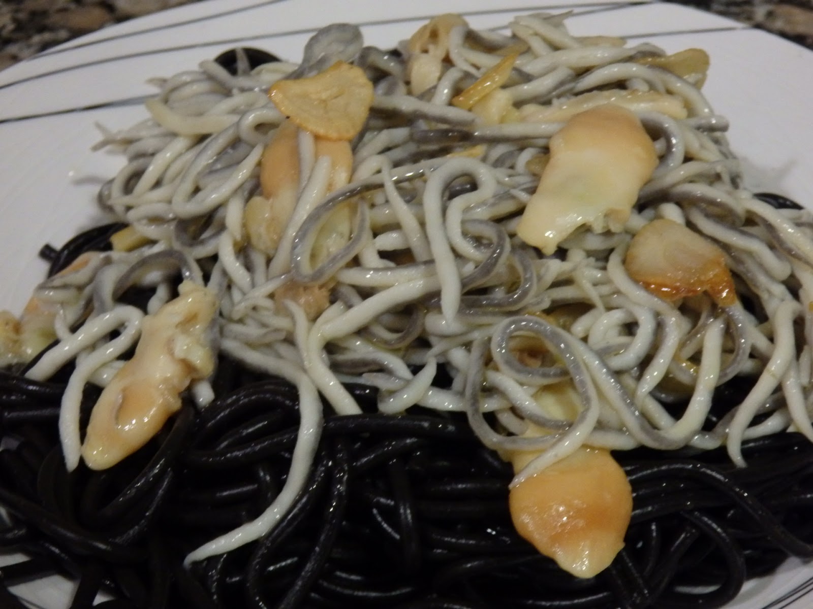 OSUKAA IS COOKING: SPAGHETTI AL NERO DI SEPIA CON GULAS Y NAVAJUELAS ...