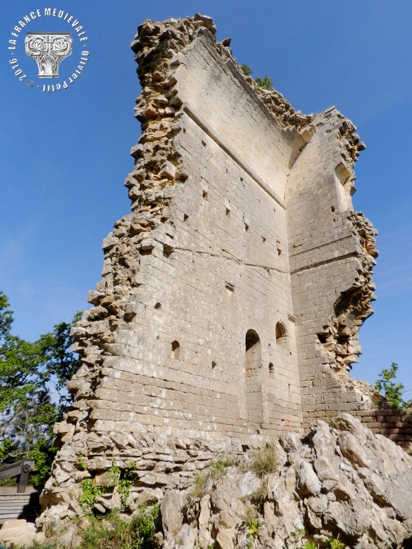 LA FRANCE MEDIEVALE: SABRAN (30) - Château-fort