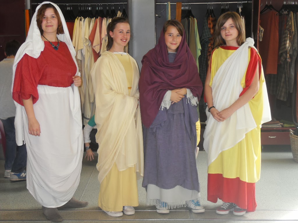 weblog KA Mortsel: Op de catwalk: verkleed als Galliërs en Romeinen