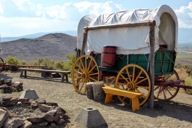 A Bunch of Benches: Oregon Trail Wagons