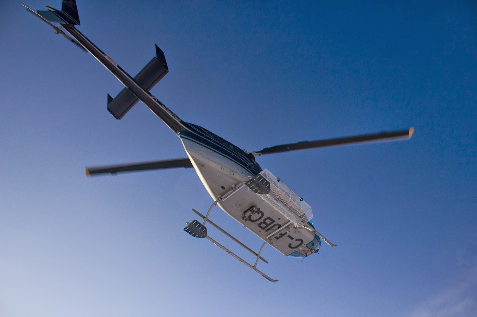 Took the Cinewhoop on a helicopter ride into the snow! : r/Multicopter